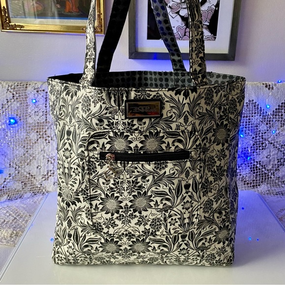 Bella Russo | Bags | Bella Russo Black White Floral Thick Vinyl Tote ...